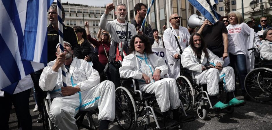 Ν.ΔΑΠΕΡΓΟΛΑΣ, “ΕΘΙΣΜΕΝΟΙ ΜΕΣΑ ΣΤΟΝ ΒΟΥΡΚΟ”… - Βάλσαμο Ψυχής